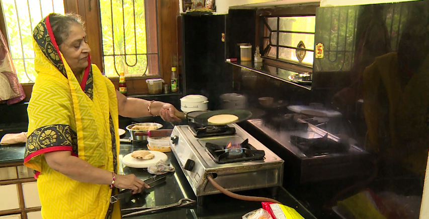 Pareek Family - Kitchen - Hindi STARTALK